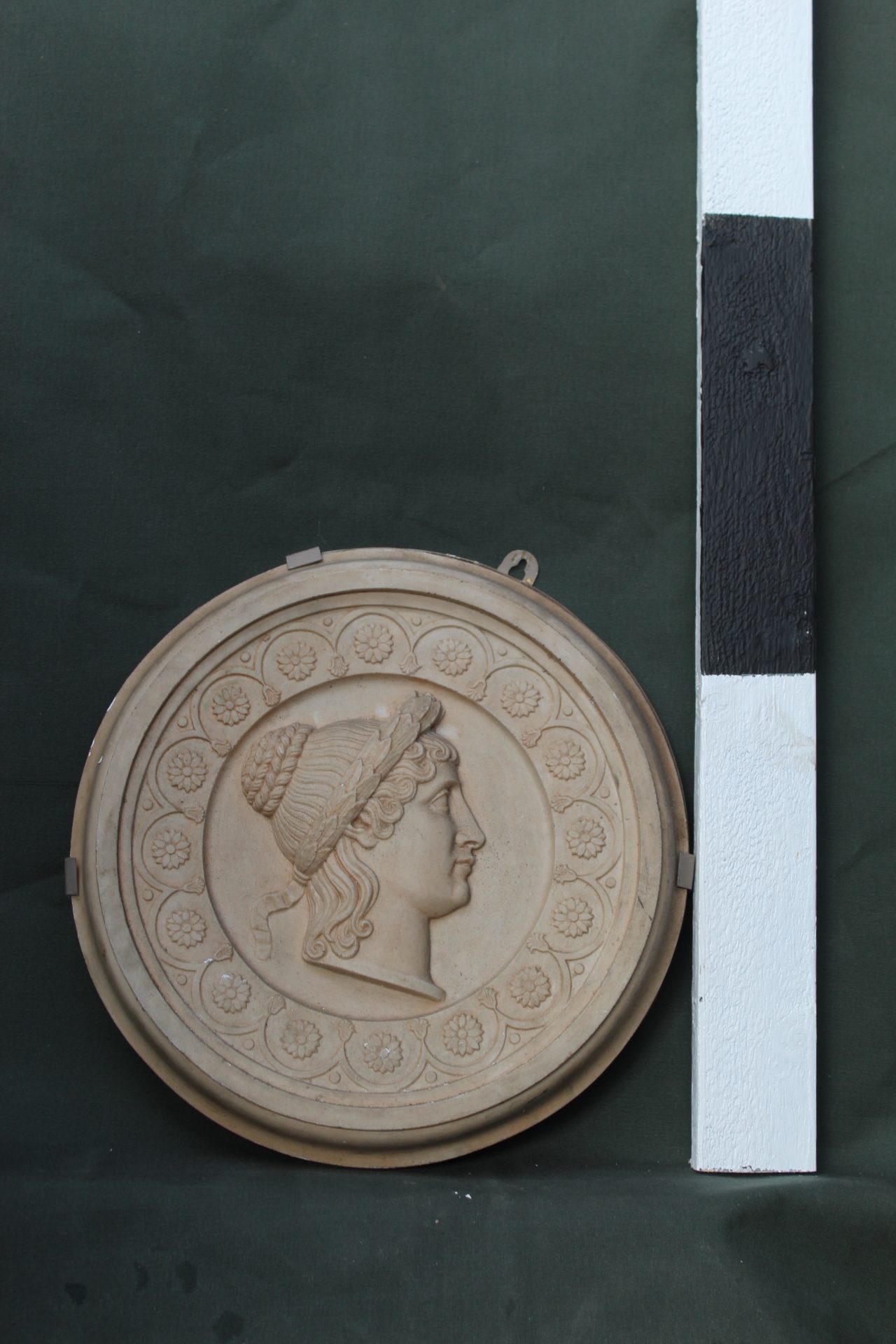 0900023 Ceramic Steel-Plated Roman Wall Mount - Stockyard North