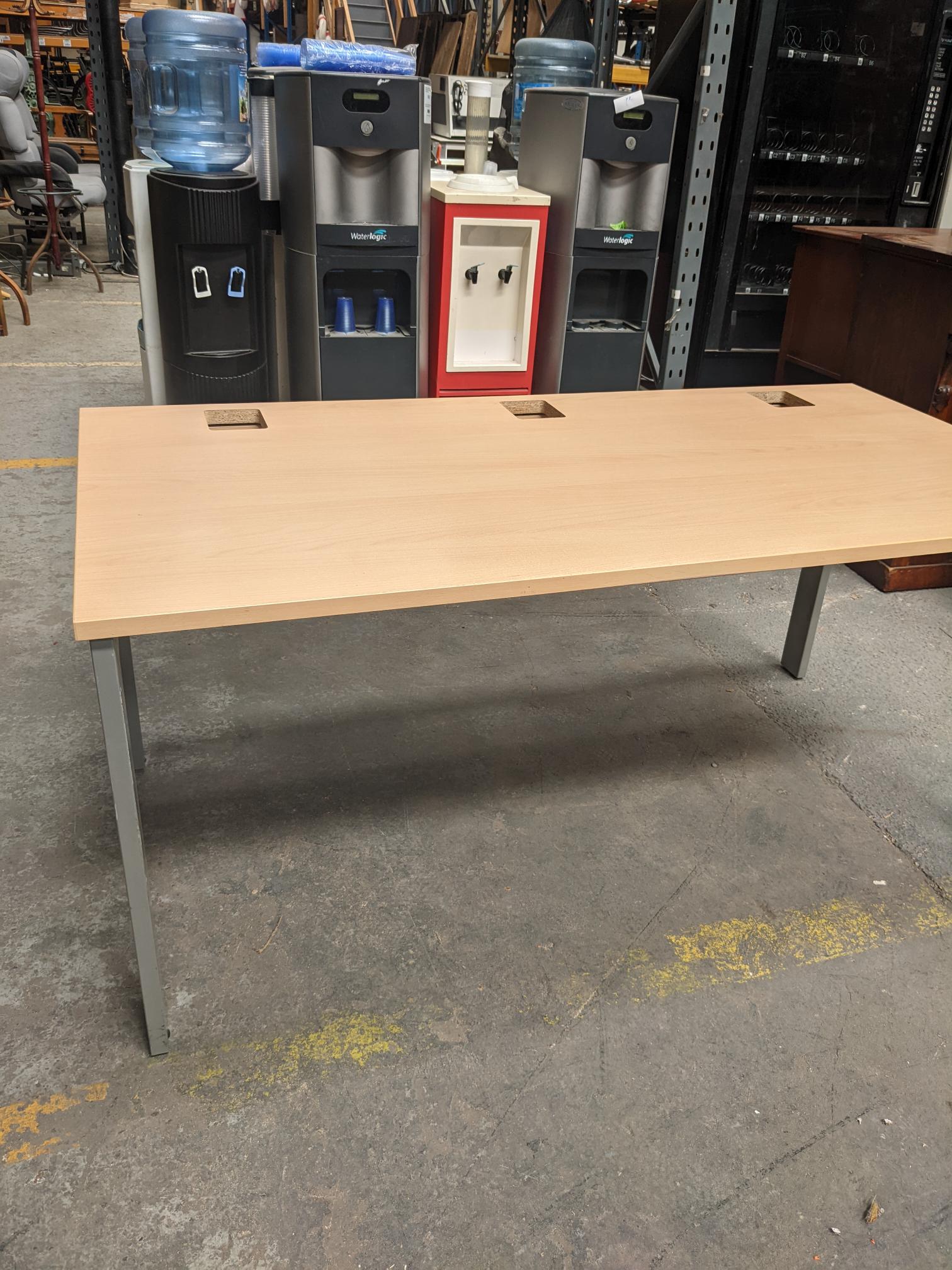 0042019 Modern Office Light Wood Desk x 16 - Stockyard North